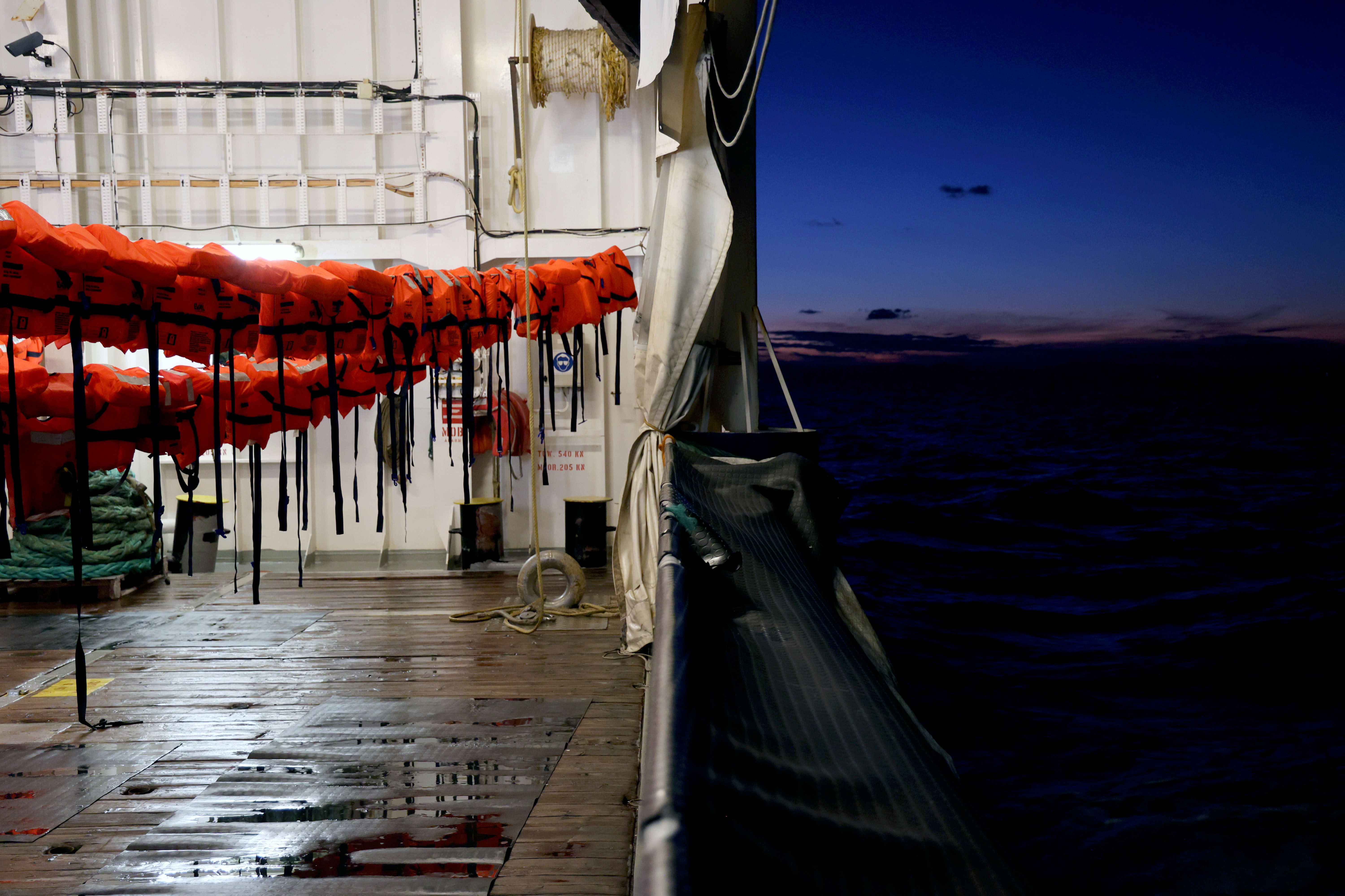 MSF met fin aux activités du Geo Barents et s'engage à retourner en ...